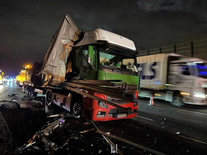 Tödlicher LKW-Unfall auf A7 bei Kassel – Hessennews TV