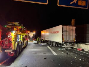 Tödlicher LKW-Unfall auf A7 bei Kassel – Hessennews TV